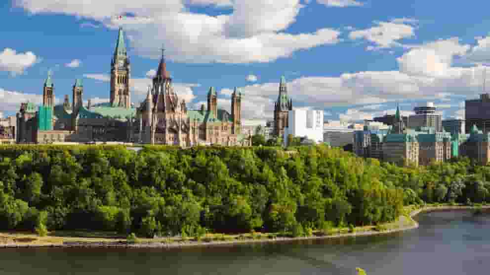 Cheap flights from Prague to Canada | Kiwi.com