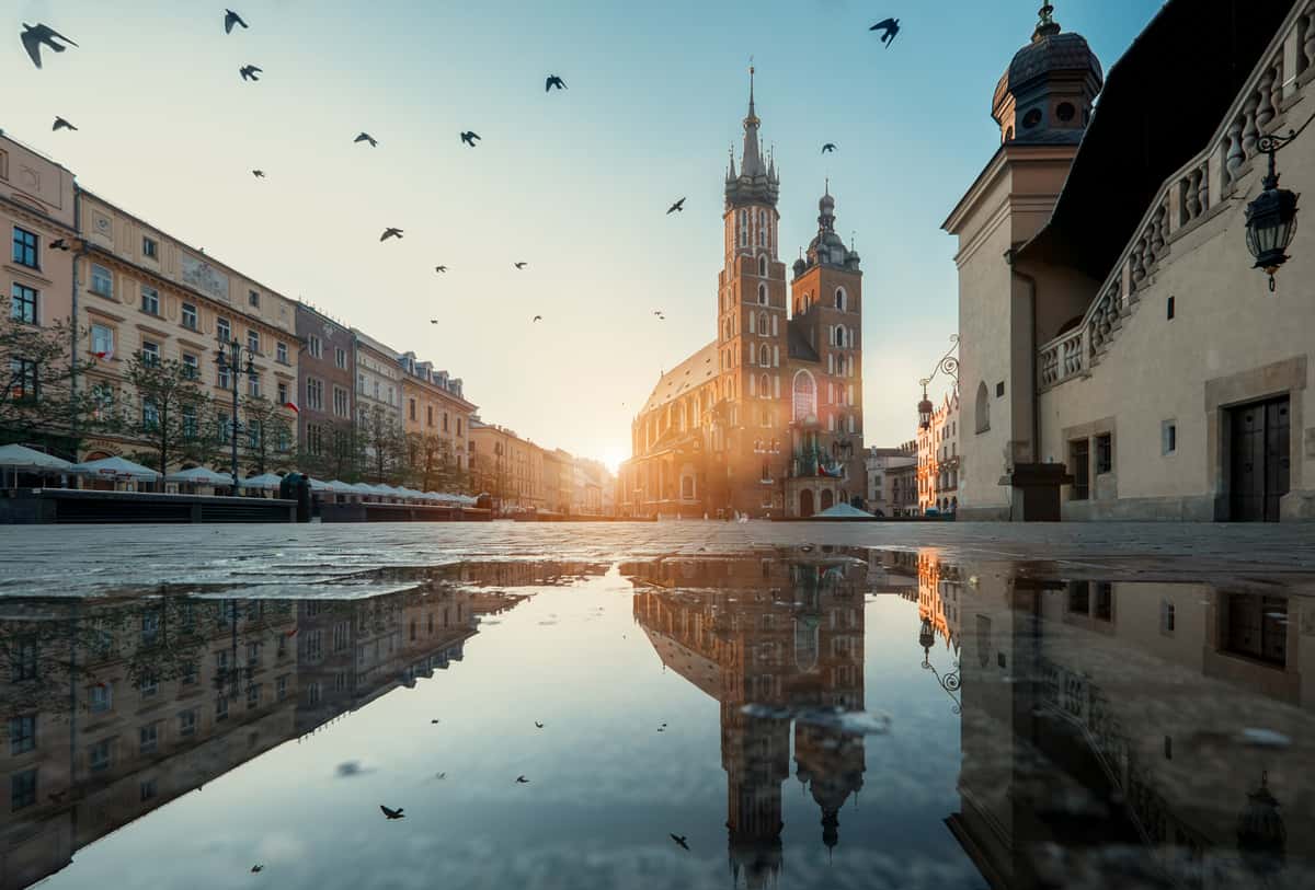 Cheap flights from Boston, MA to Kraków, Poland starting at £198 | Kiwi.com